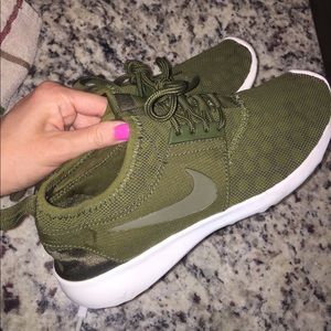 Nike | Shoes | Olive Green Nike Running Shoes | Poshmark